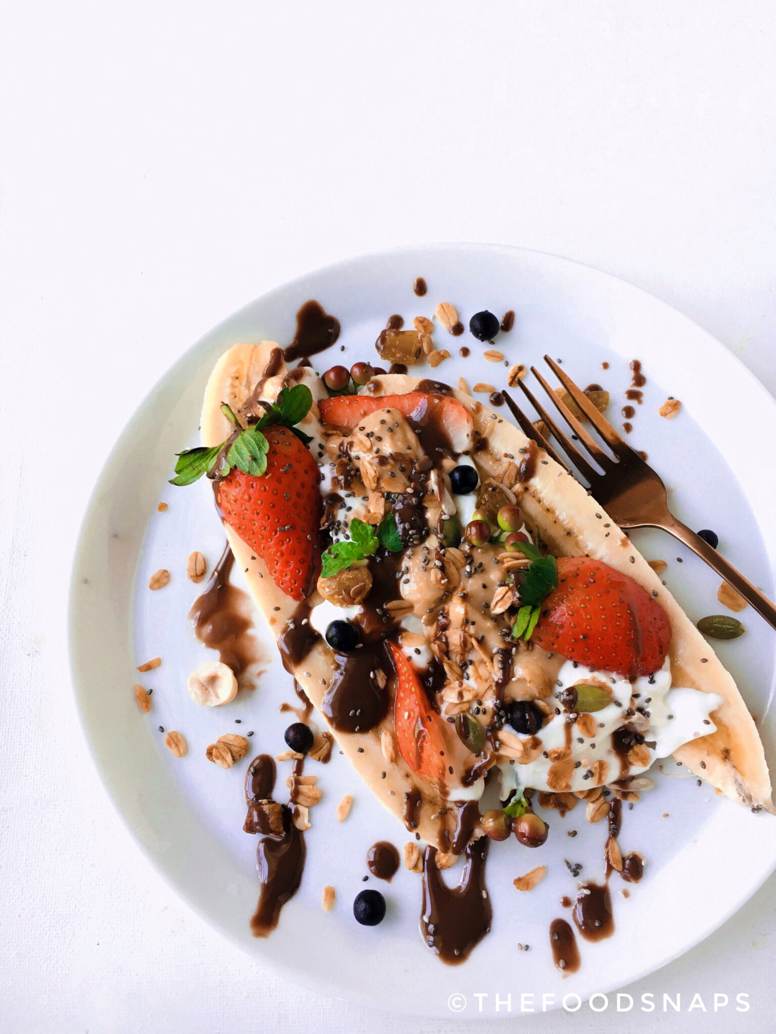 Easy Banana Split Recipe - TheFoodSnaps